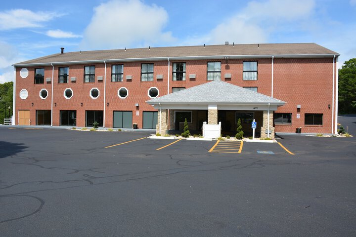 Best Western Cape Cod Hotel Hyannis | Bookonline.com