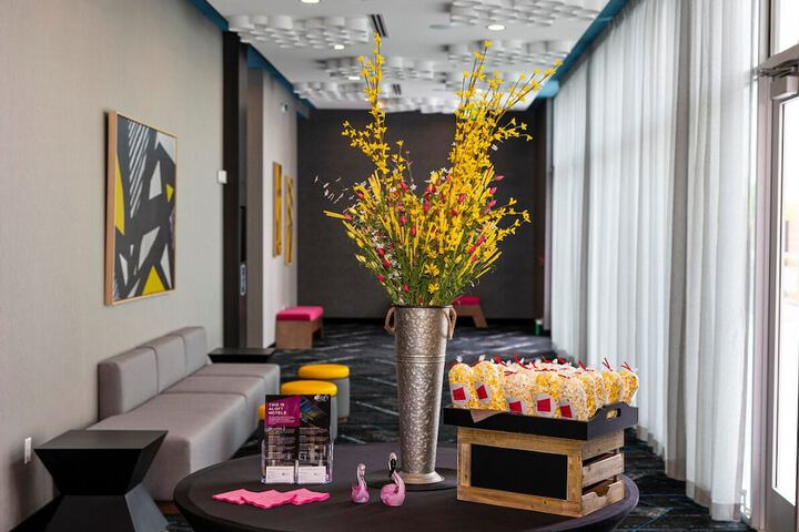 Aloft Dallas DFW Airport Grapevine Coppell | Bookonline.com