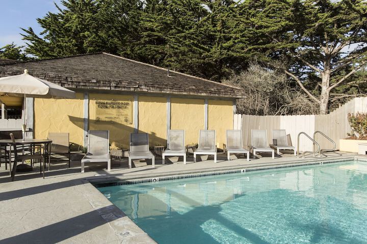 FogCatcher Inn Cambria | Bookonline.com