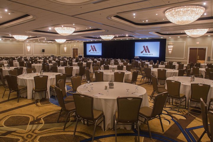 Teaneck Marriott at Glenpointe Teaneck | Bookonline.com