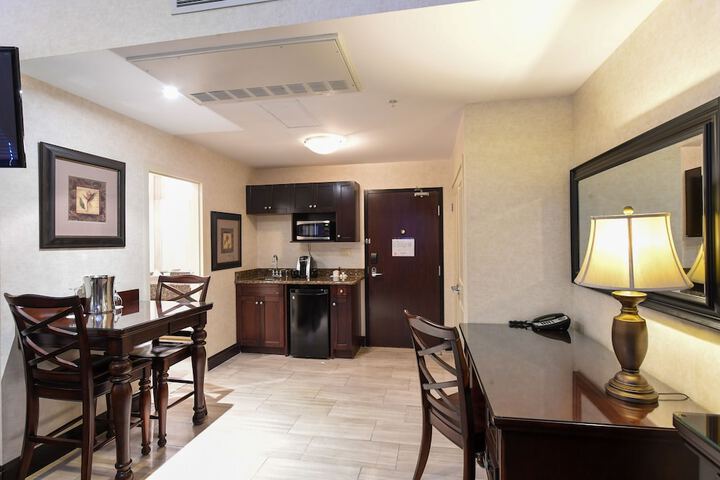 Stone Mill Inn St. Catharines | Bookonline.com