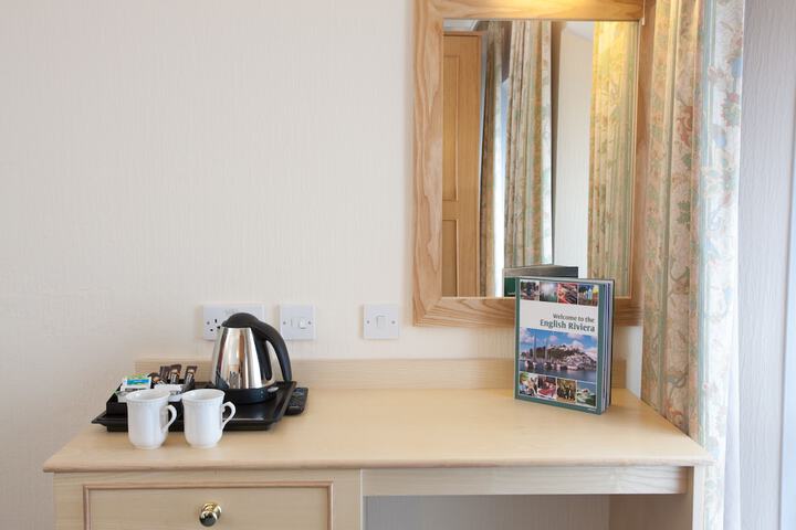 TLH Derwent Hotel TLH Leisure Entertainment&Spa Resort Torquay ...