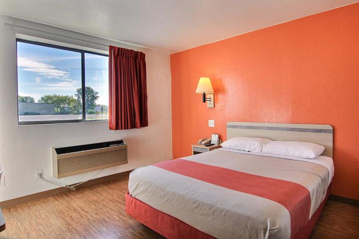 Motel 6 Fargo ND West Acres North Fargo Fargo | Bookonline.com