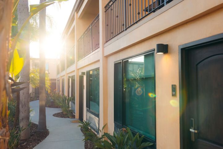 The Cove Hotel Long Beach Long Beach | Bookonline.com