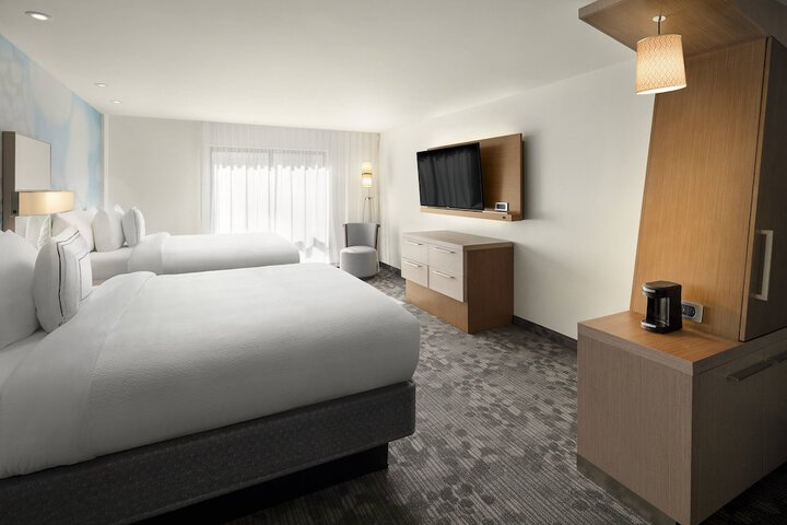 Courtyard by Marriott Seattle Northgate Seattle | Bookonline.com