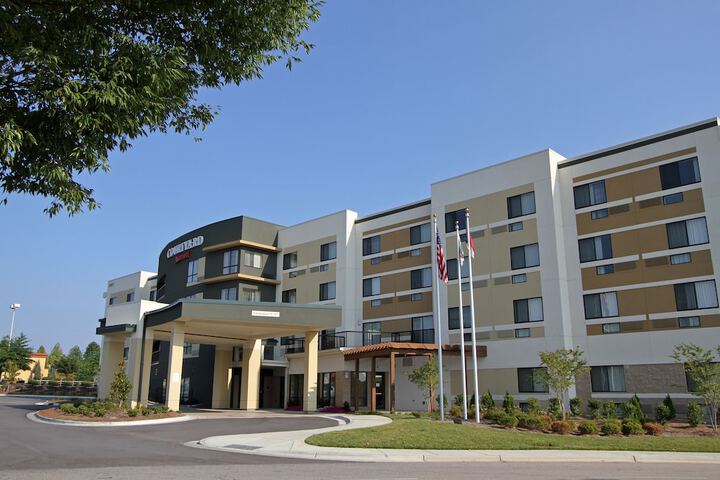 Courtyard by Marriott Raleigh North / Triangle Town Center Raleigh ...