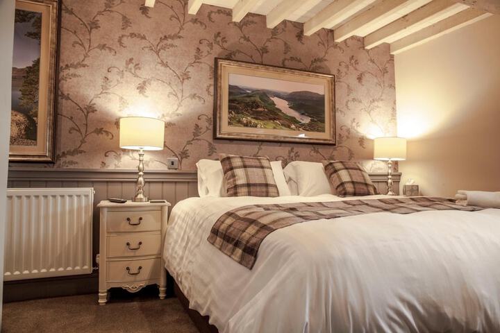 Crofters Lodge Barrow-in-Furness | Bookonline.com