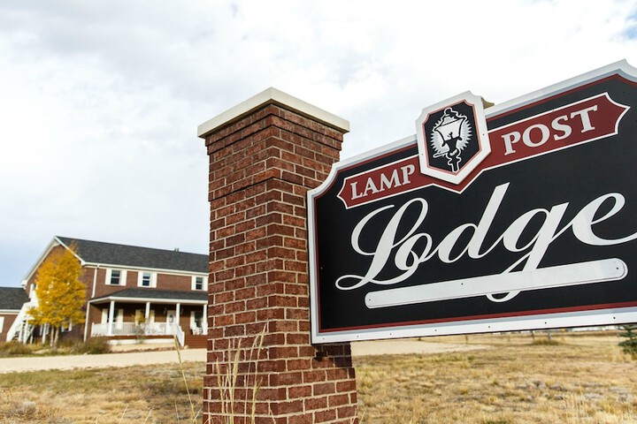 Lamp Post Lodge Westcliffe | Bookonline.com