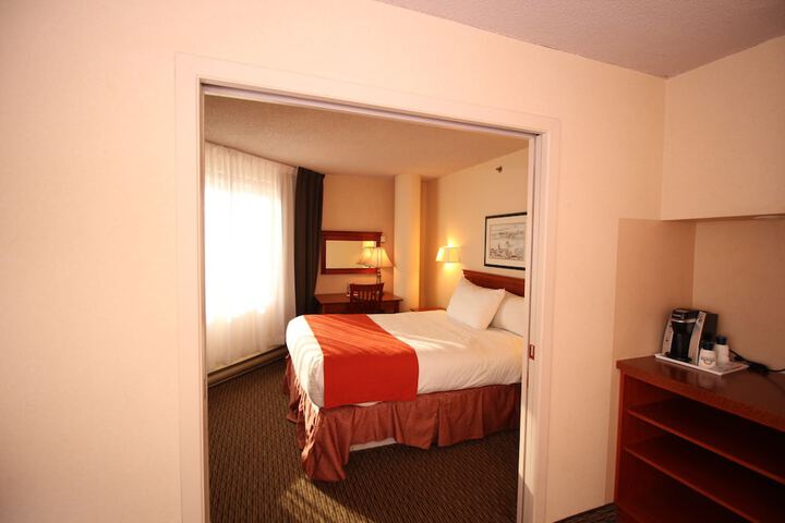 Hotel Chrome Montreal Montreal | Bookonline.com