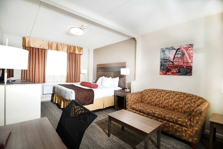 Best Western Plus Sandusky Hotel & Suites Sandusky | Bookonline.com