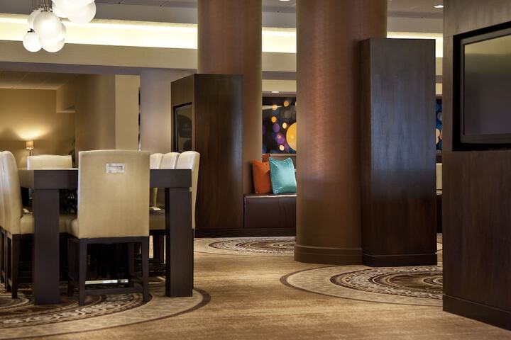 Hilton Concord Concord | Bookonline.com