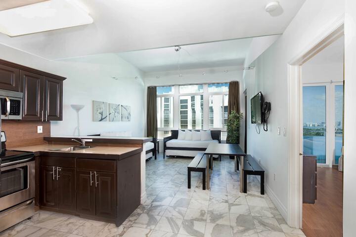 New Point Miami Beach Apartments Miami Beach | Bookonline.com