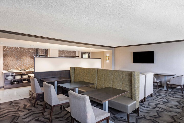 Sheraton Edison Edison | Bookonline.com