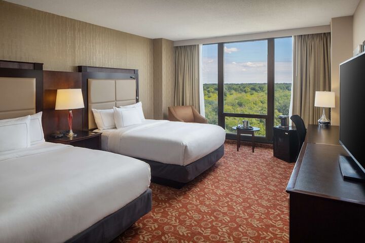 DoubleTree by Hilton Cherry Hill Philadelphia Cherry Hill | Bookonline.com