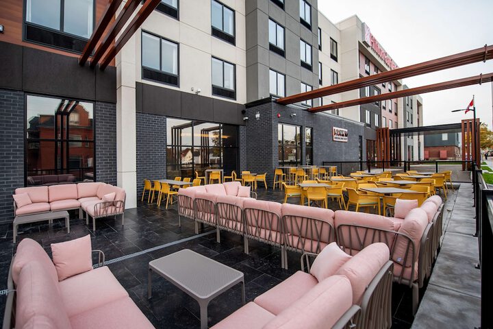 Hilton Garden Inn Moncton NB Moncton | Bookonline.com