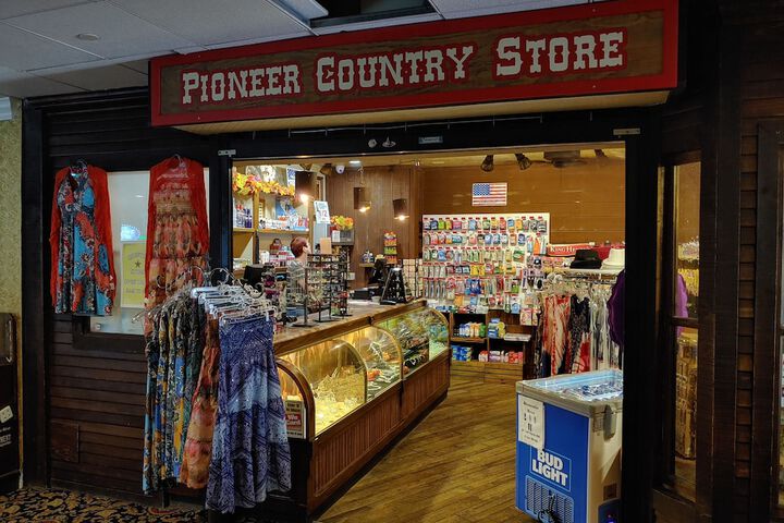 The New Pioneer Laughlin | Bookonline.com