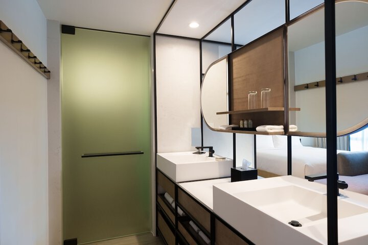 Renaissance New York Flushing Hotel at Tangram Flushing | Bookonline.com