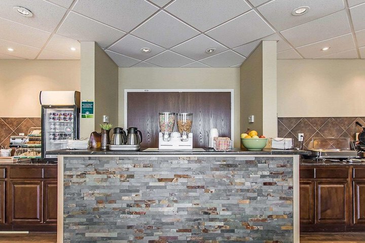 Quality Inn Moncton | Bookonline.com