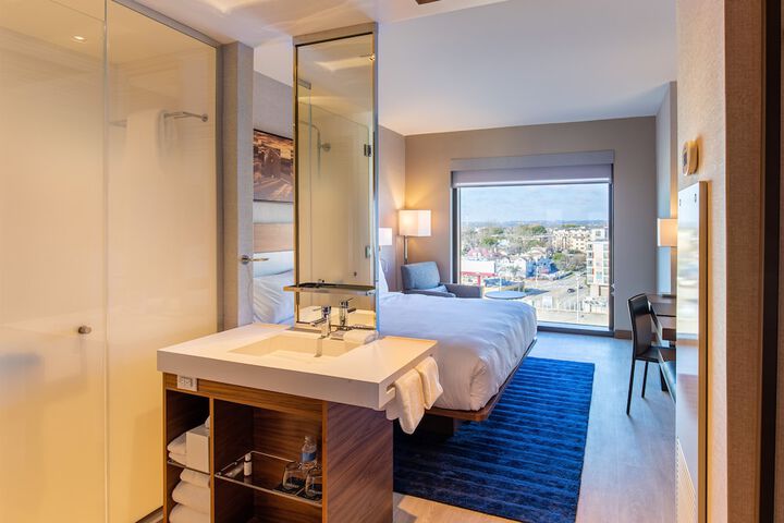 AC Hotel Austin University Austin | Bookonline.com