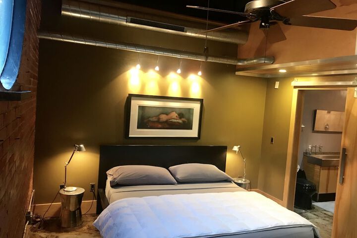 The Hangar Lofts Hotel Columbia | Bookonline.com