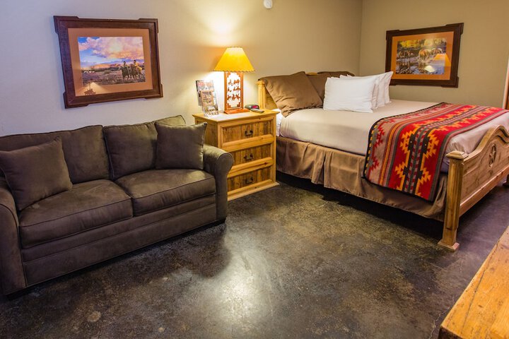 NRS Guest Ranch Decatur | Bookonline.com