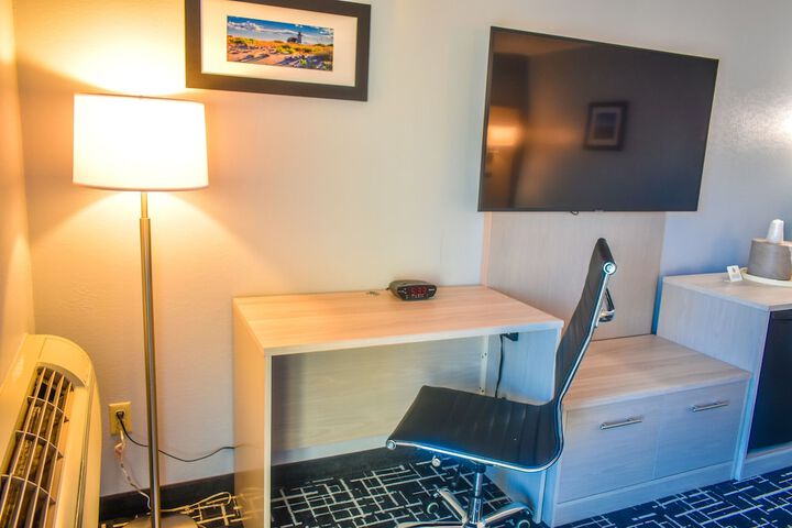 Comfort Inn Hyannis Cape Cod Hyannis | Bookonline.com