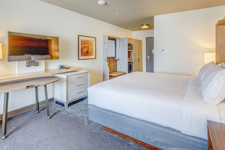 Holiday Inn & Suites Bellingham an IHG Hotel Bellingham | Bookonline.com