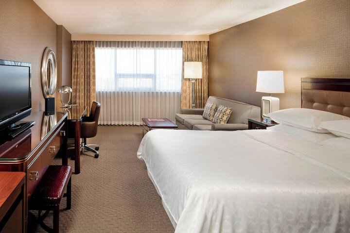 Sheraton Cavalier Calgary Hotel Calgary | Bookonline.com