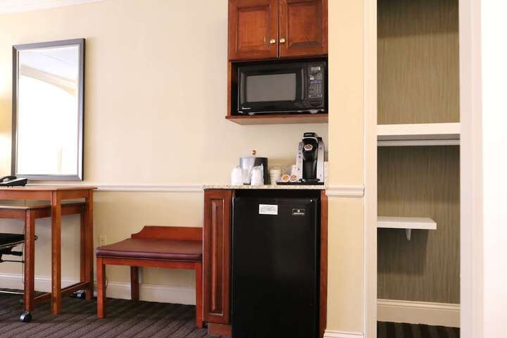 Best Western Springfield Hotel Springfield | Bookonline.com