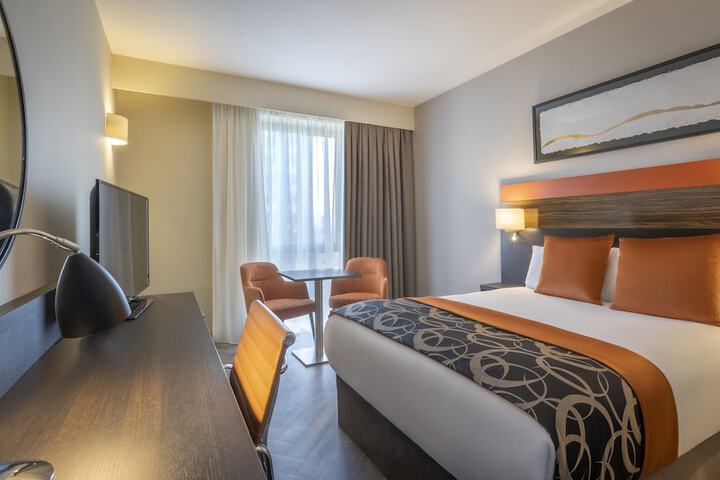 Clayton Hotel Cardiff Cardiff | Bookonline.com