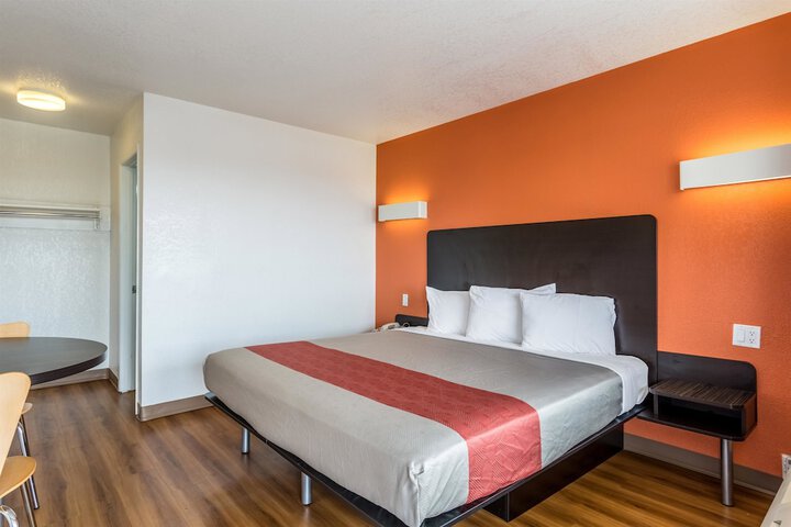 Motel 6 Albuquerque NM Northeast Albuquerque | Bookonline.com