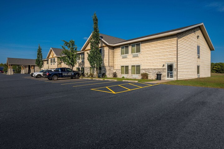 Rodeway Inn&Suites Tomahawk Tomahawk | Bookonline.com