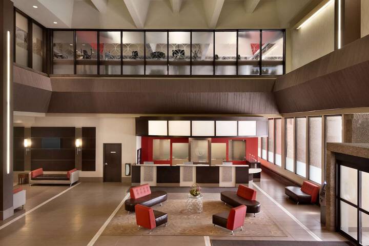 Ramada Plaza by Wyndham Regina Downtown Regina | Bookonline.com