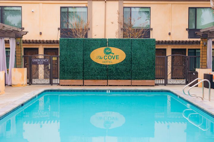 The Cove Hotel Long Beach Long Beach | Bookonline.com