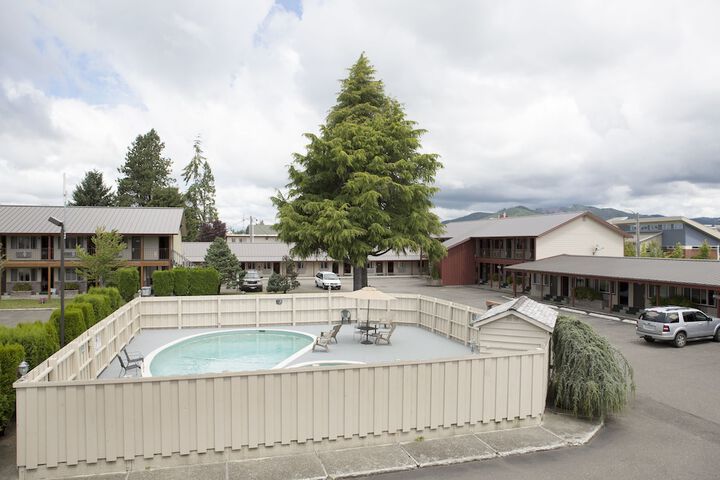 The Forks Motel Forks | Bookonline.com