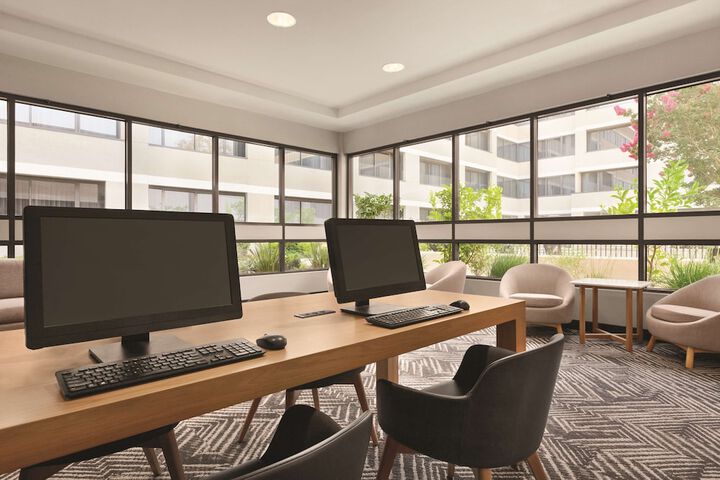 Radisson Hotel Sunnyvale – Silicon Valley Sunnyvale | Bookonline.com