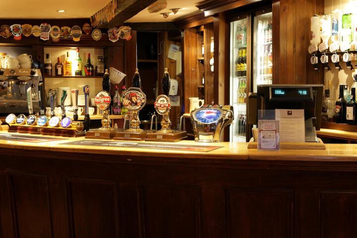 White Hart Andover by Marstons Inns Andover | Bookonline.com