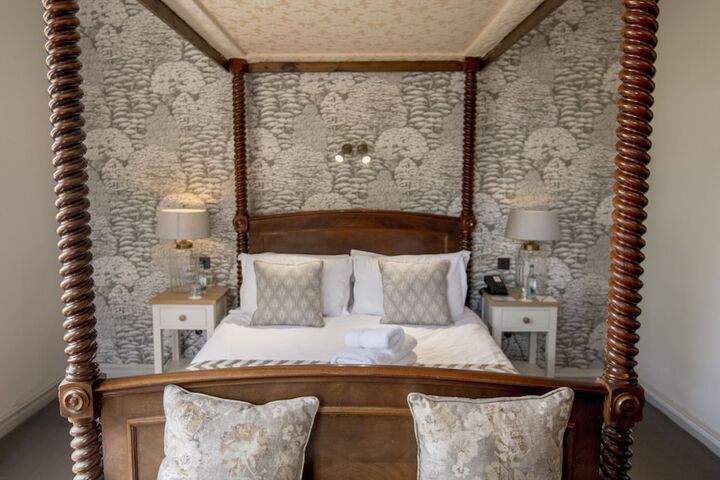 Stonehouse Court Hotel Stonehouse | Bookonline.com