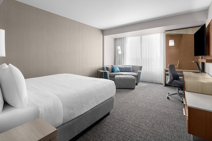 Courtyard by Marriott Clearwater Beach Clearwater Beach | Bookonline.com