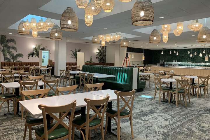 DoubleTree by Hilton at the Entrance to Universal Orlando Orlando ...