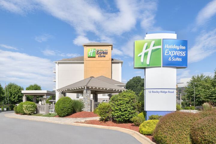 Holiday Inn Express Hotel & Suites Asheville Outlets, an IHG Hotel ...