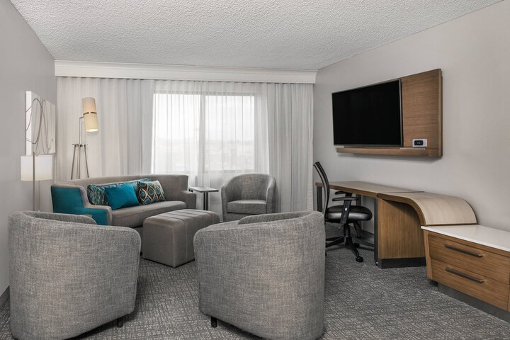 Courtyard by Marriott Reno Reno | Bookonline.com