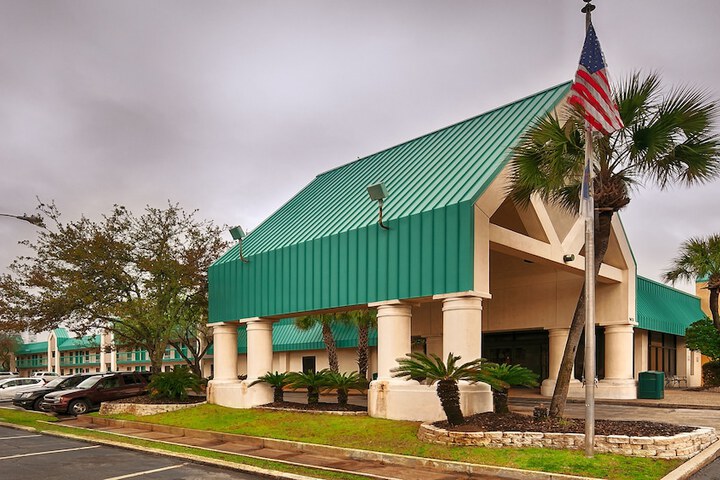 Best Western Seaway Inn Gulfport | Bookonline.com