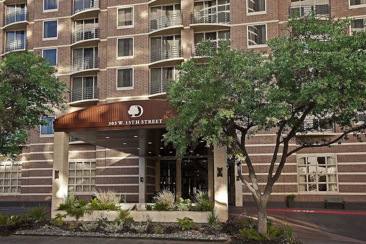 DoubleTree Suites by Hilton Hotel Austin Austin | Bookonline.com