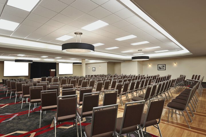 Four Points by Sheraton Edmonton South Edmonton | Bookonline.com