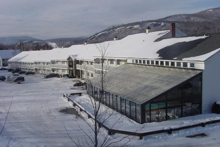 Town and Country Inn & Resort Gorham | Bookonline.com