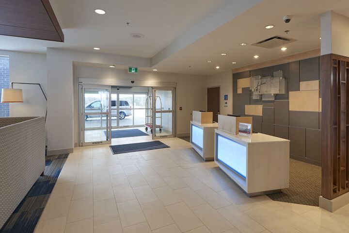 Holiday Inn Express & Suites St. Johns Airport an IHG Hotel St. John's ...