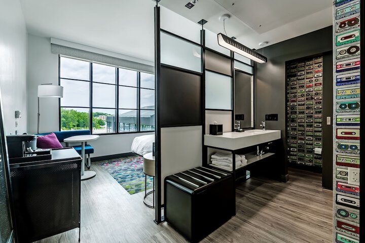 Aloft Columbus Easton Columbus | Bookonline.com