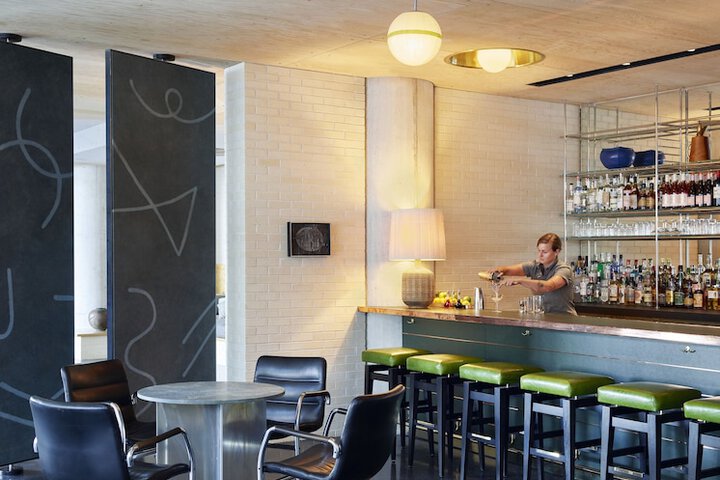 The Emily Hotel Chicago | Bookonline.com