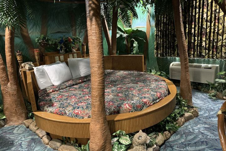 Designer Inn & Suites Toledo | Bookonline.com